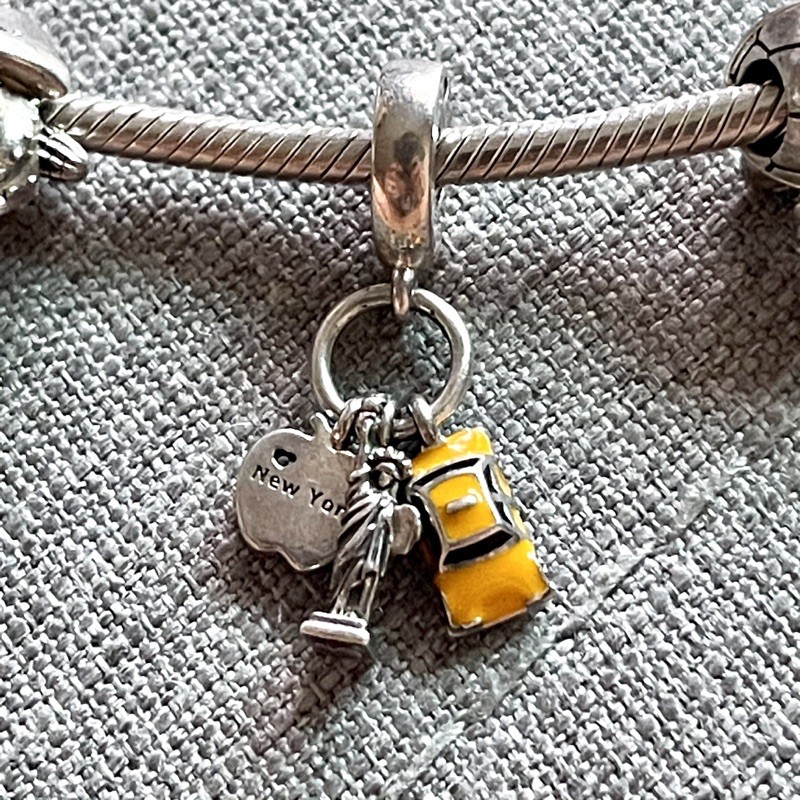 Pandora Symbols of New York City Dangle Charm - meennis - ThaiPick