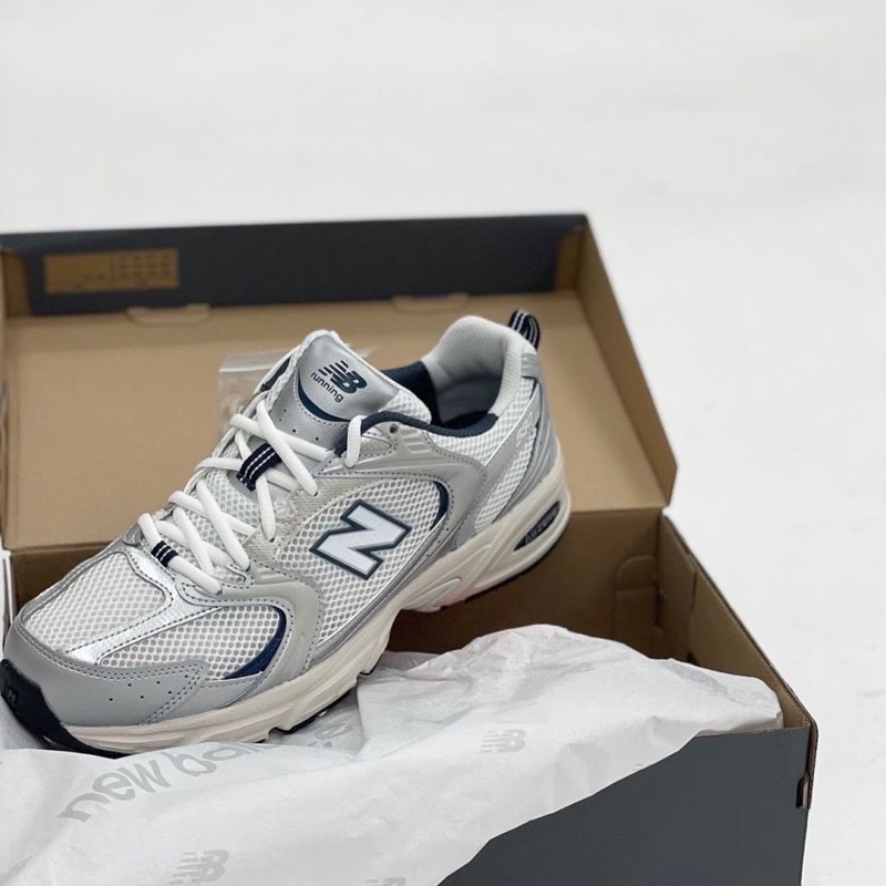 NEW BALANCE MR530 ของเเท้ 100 - bubble.sneakerss - ThaiPick