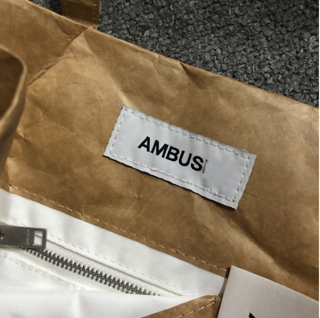 กระเป๋าถือกระดาษ Ambush Bag - bigdouble - ThaiPick