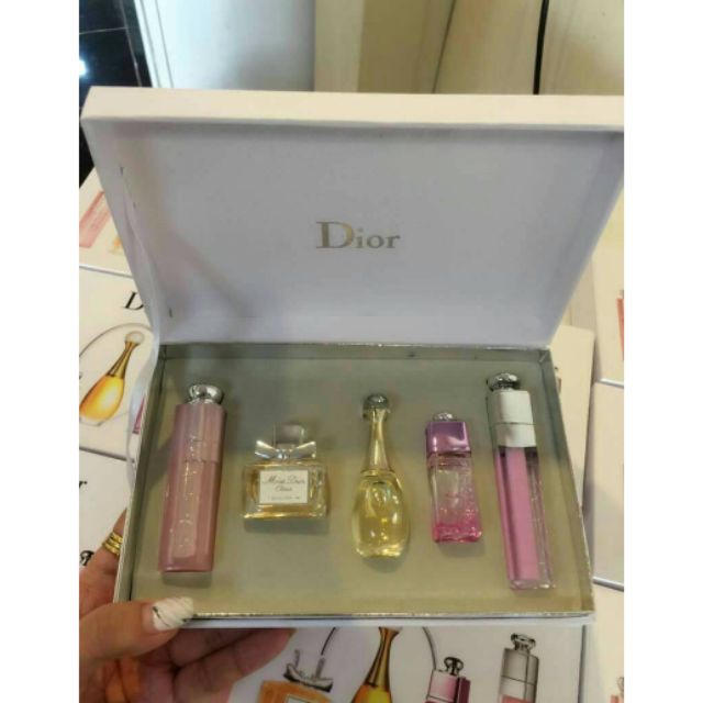 กิ๊ฟเซ็ตน้ำหอมสิงคโปร์ Dior+ลิป | Shopee Thailand