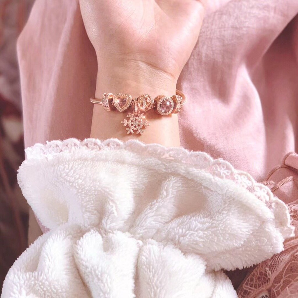 Pandora charms bracelet PANDORA Frozen Blue Crystal Snowflake Set ...