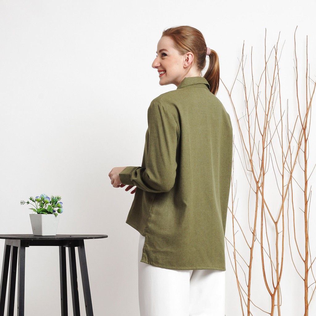 เสื้อเชิ้ต Blusha Bergenia สําหรับสตรี - batik_dirga.th - ThaiPick