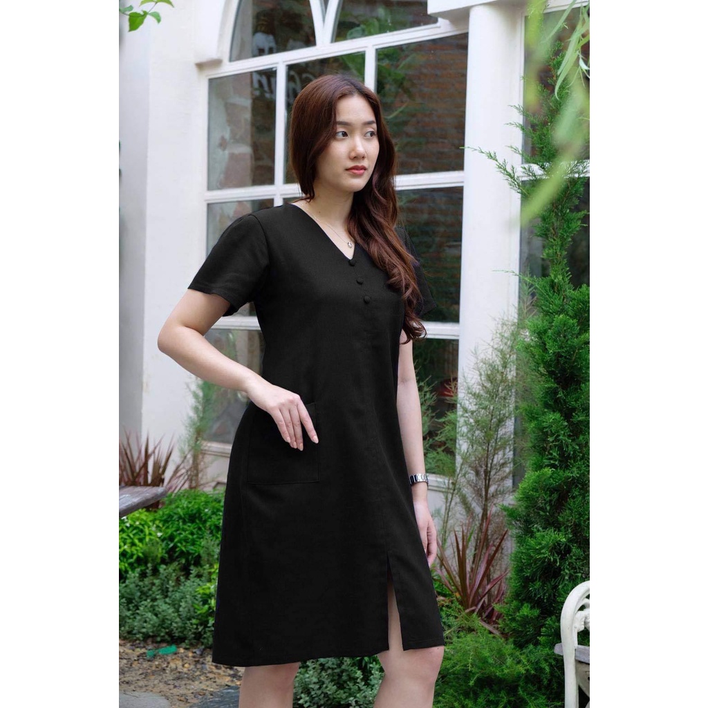 Im Prapassorn ชุดเดรสคอวีผ่าหน้า มี 7 สี ฟรีไซส์ อก 3842 - sumrann - ThaiPick