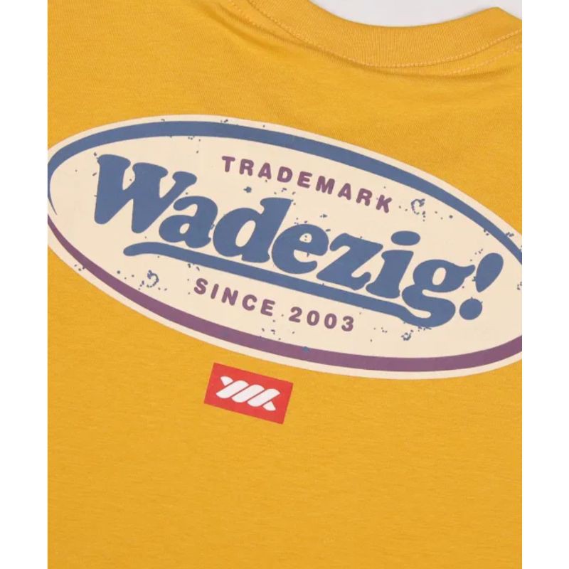 เสื้อยืด Wadezig สติ๊กเกอร์สีเหลือง - rie_collections.th - ThaiPick