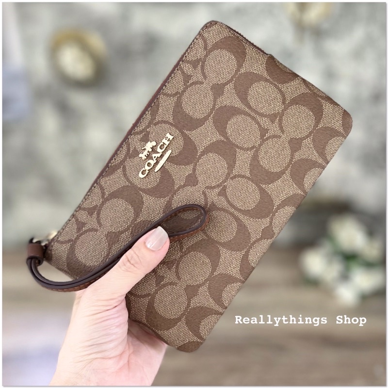 กระเป๋าคล้องมือCoach 1 ซิปไซส์ L Coach Large Corner Zip Wristlet รุ่น ...