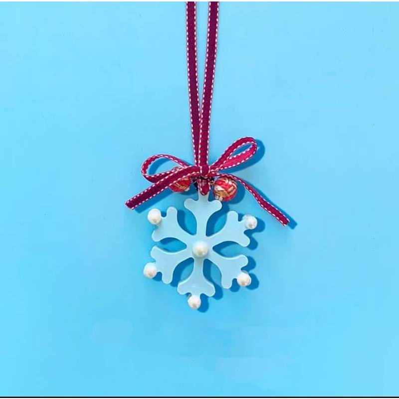 ของแต่งรถ：Colorful Snowflake Decoration Car Interior Ornaments ...