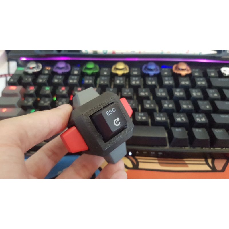 [พร้อมส่ง] Fidget Cube เคสใส่ switch และ keycaps สำหรับกดเล่น | Shopee ...