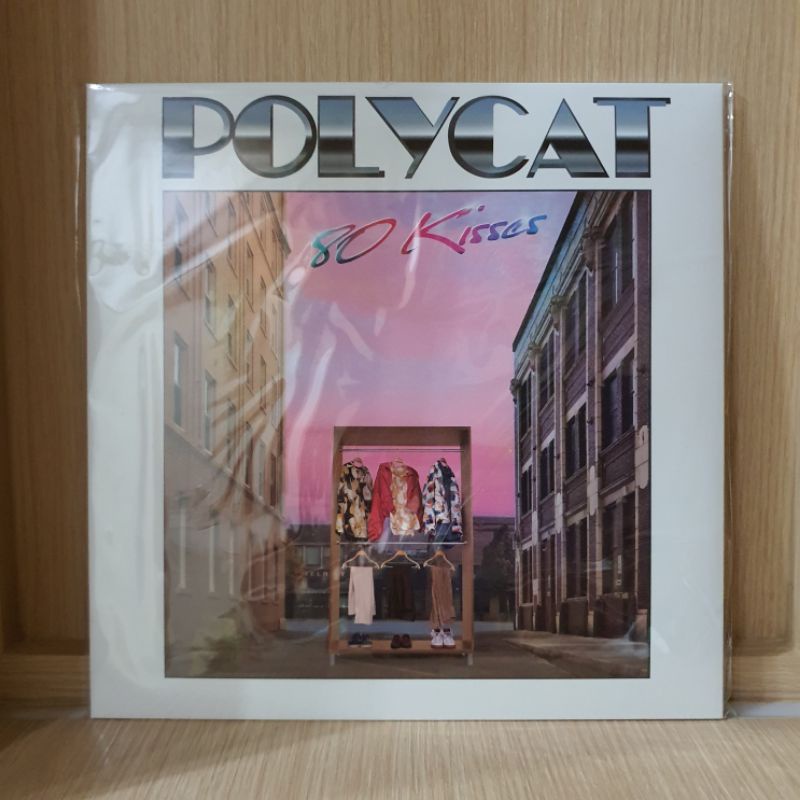 รับโค้ดเงินคืน แผ่นเสียง Polycat - 80 kisses แผ่นสีฟ้า Limited - tum0109 - ThaiPick