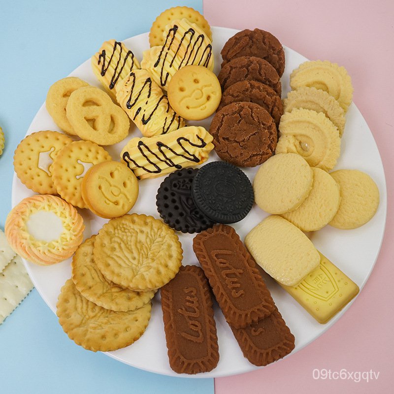 Children's Simulation Biscuits Model Toys Chocolate Center Cookies ...
