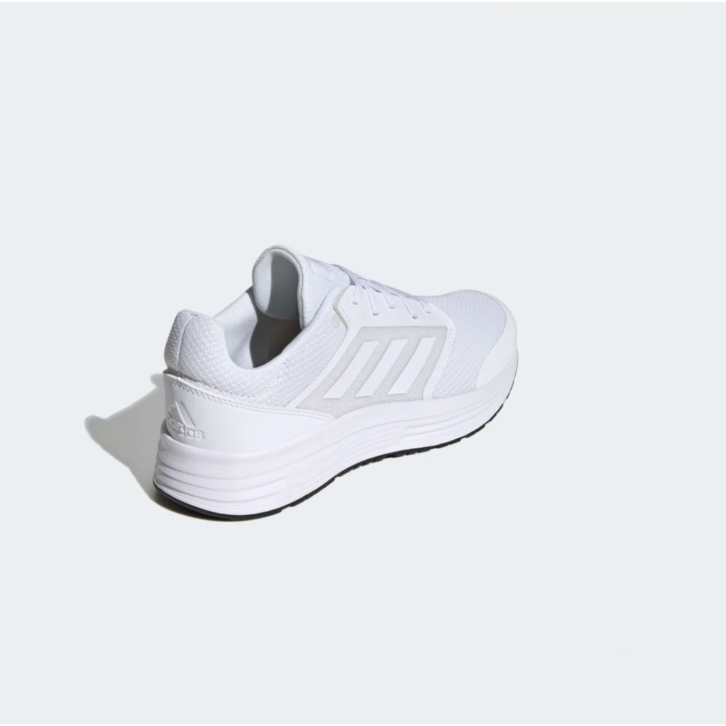 ลดราคา Adidas Galaxy 5 FW5716 รองเท้าวิ่ง รองเท้าลำลอง รองเท้าสีขาว ของ ...