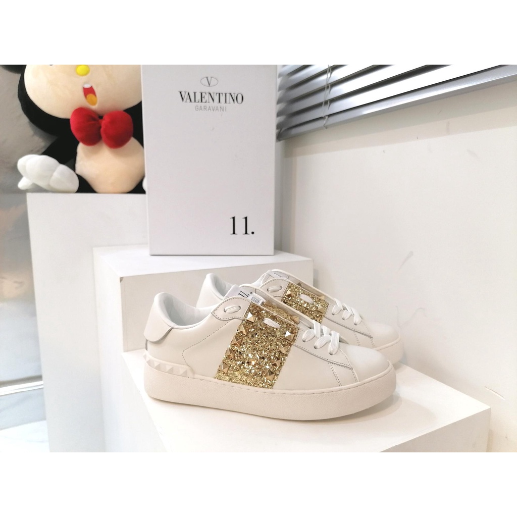 Men's size + 10♥ Ah, new Valentino rivet white shoes. Valentino ...