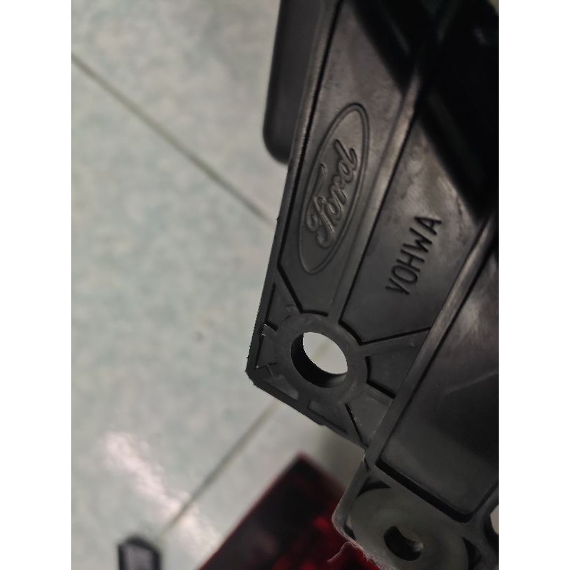 ไฟหน้าford ranger ข้างขวาคนขับ - iadashopping - ThaiPick