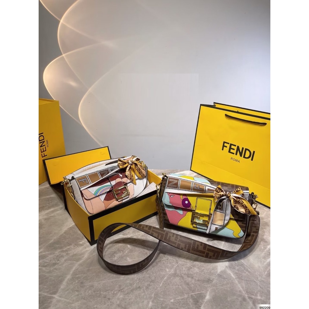 Fendi Sling Sports กระเป๋า Women s Shoulder Messenger Leather Crossbody ...