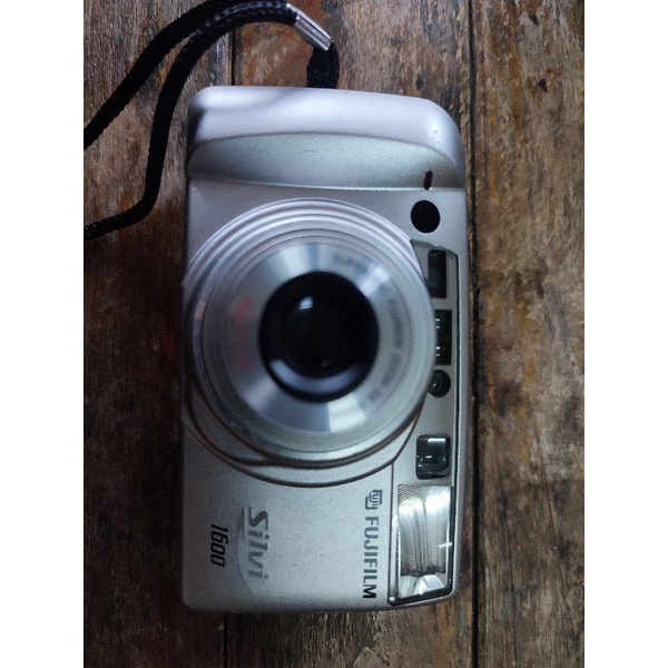 Fuji Film compact camera - barnabas67 - ThaiPick