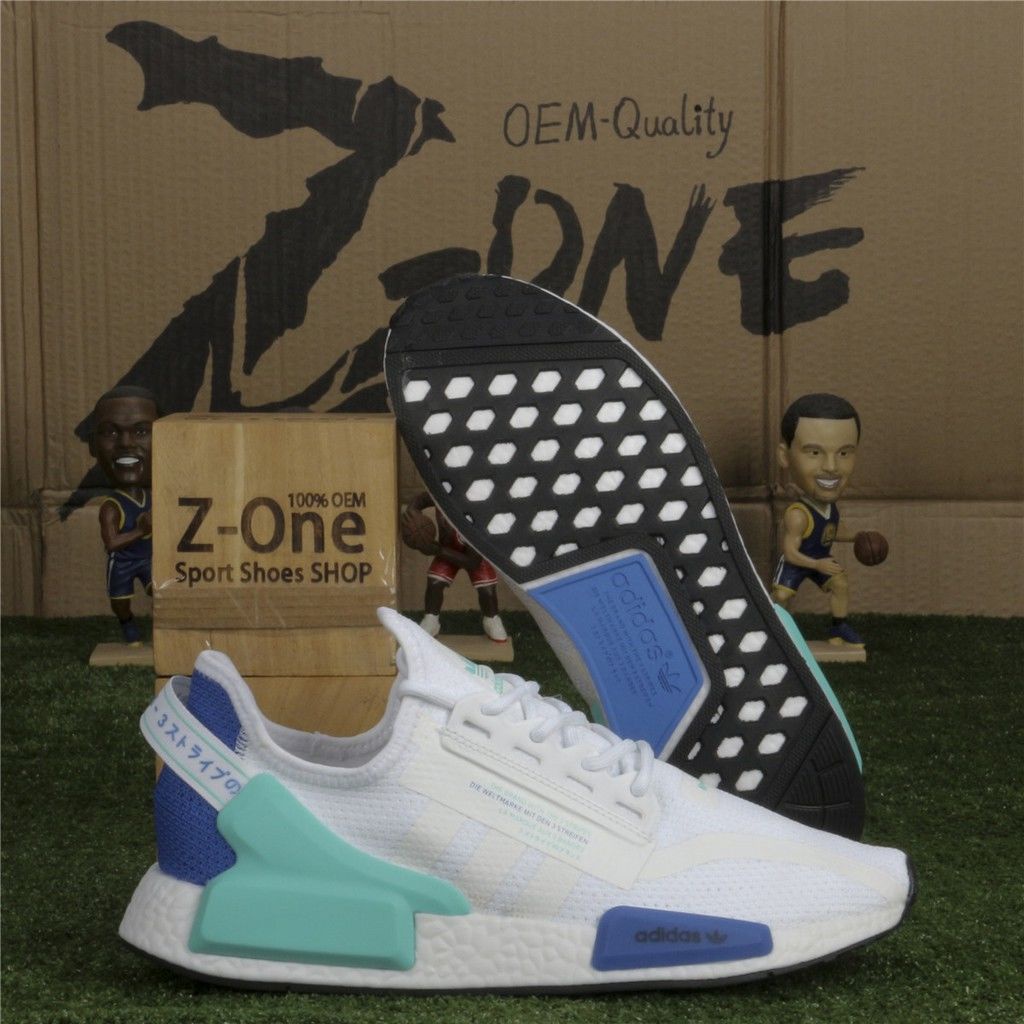 การลดราคา Adidas NMD V2 RUNNER PK Running Shoes For Women and Men White ...