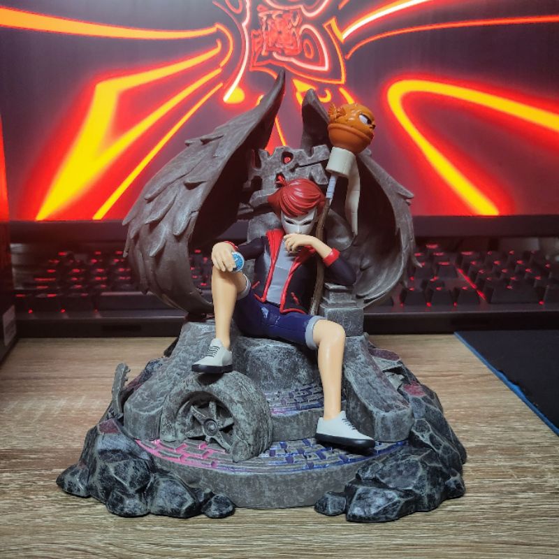 HEARTROCKER on Throne Figure Limited Edition 1st Drop - patiwat.r ...