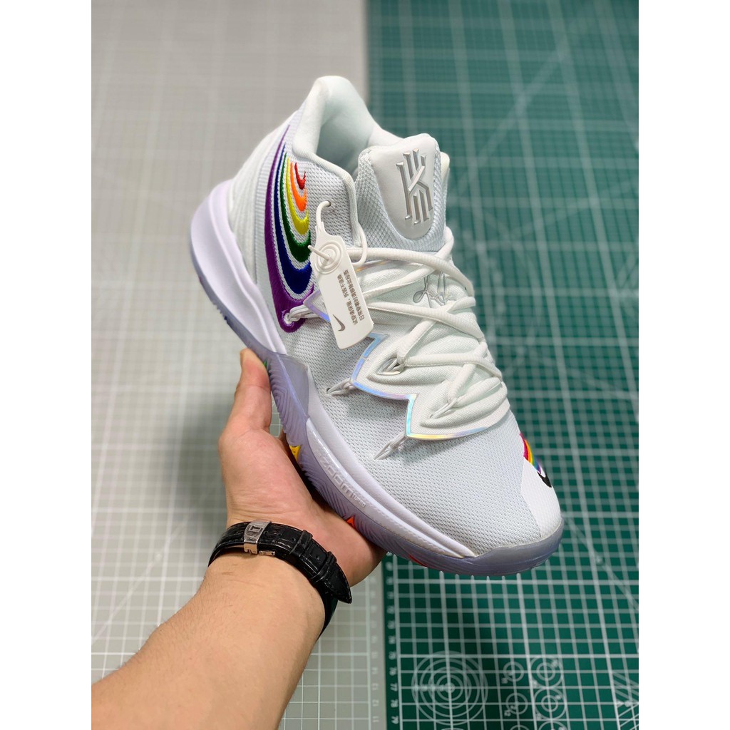 Support the store to destroy the world Owen 5 Rainbow... KYRIE 5 BE ...