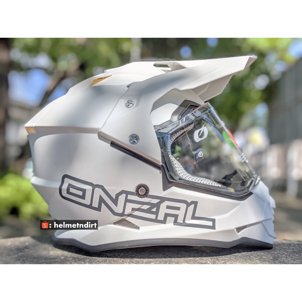 (ส่งฟรี) หมวกโมตาด ONEAL SIERRA II สีขาวด้าน L XL - helmetndirt - ThaiPick