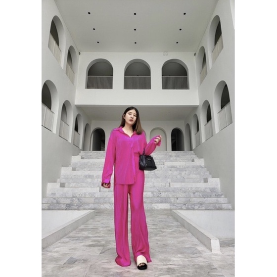 Pleath set ชุดเซ็ทอัดพลีท รุ่นนี้ทำออกมาสไตล์โอเวอร์ไซส์นะคะ เน้นใส่แบบ ...