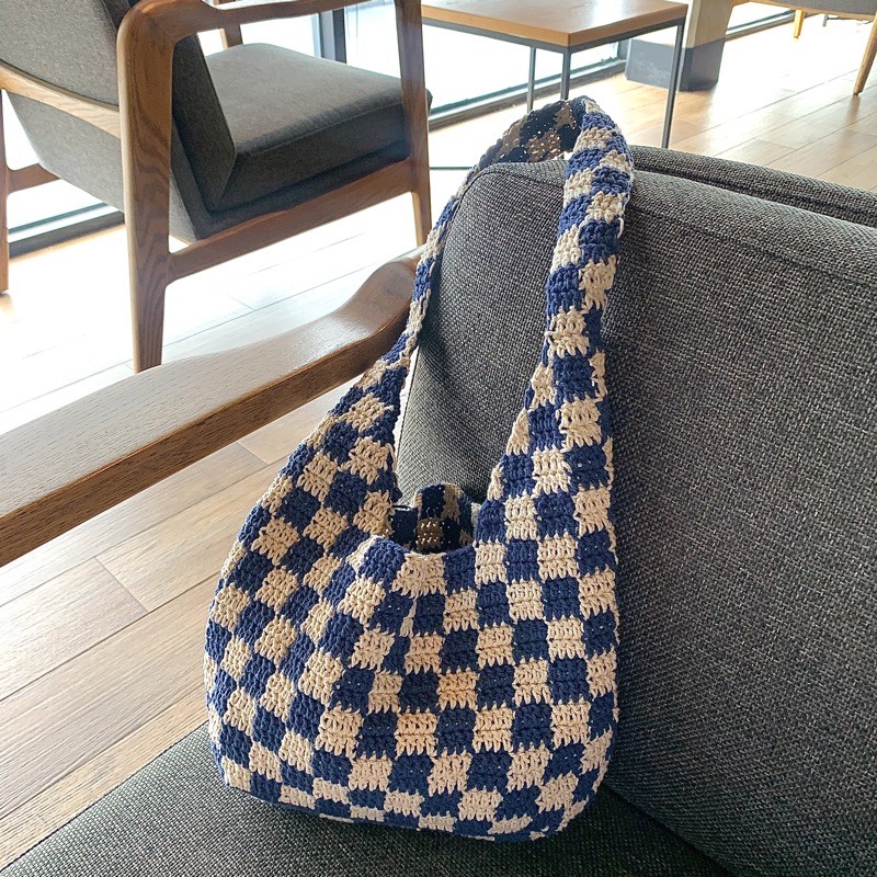 กระเป๋าถักโครเชต์ ลายตารางหมากรุก ตามแบบ pinterest แนวสตีท สายฝอ ...