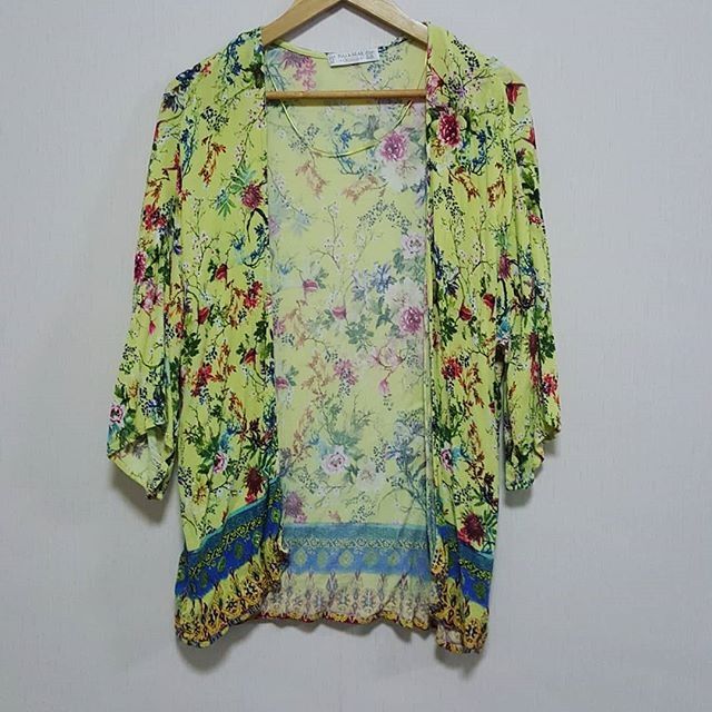 PULL&BEAR เสื้อคลุมกิโมโน ลายดอก | Shopee Thailand