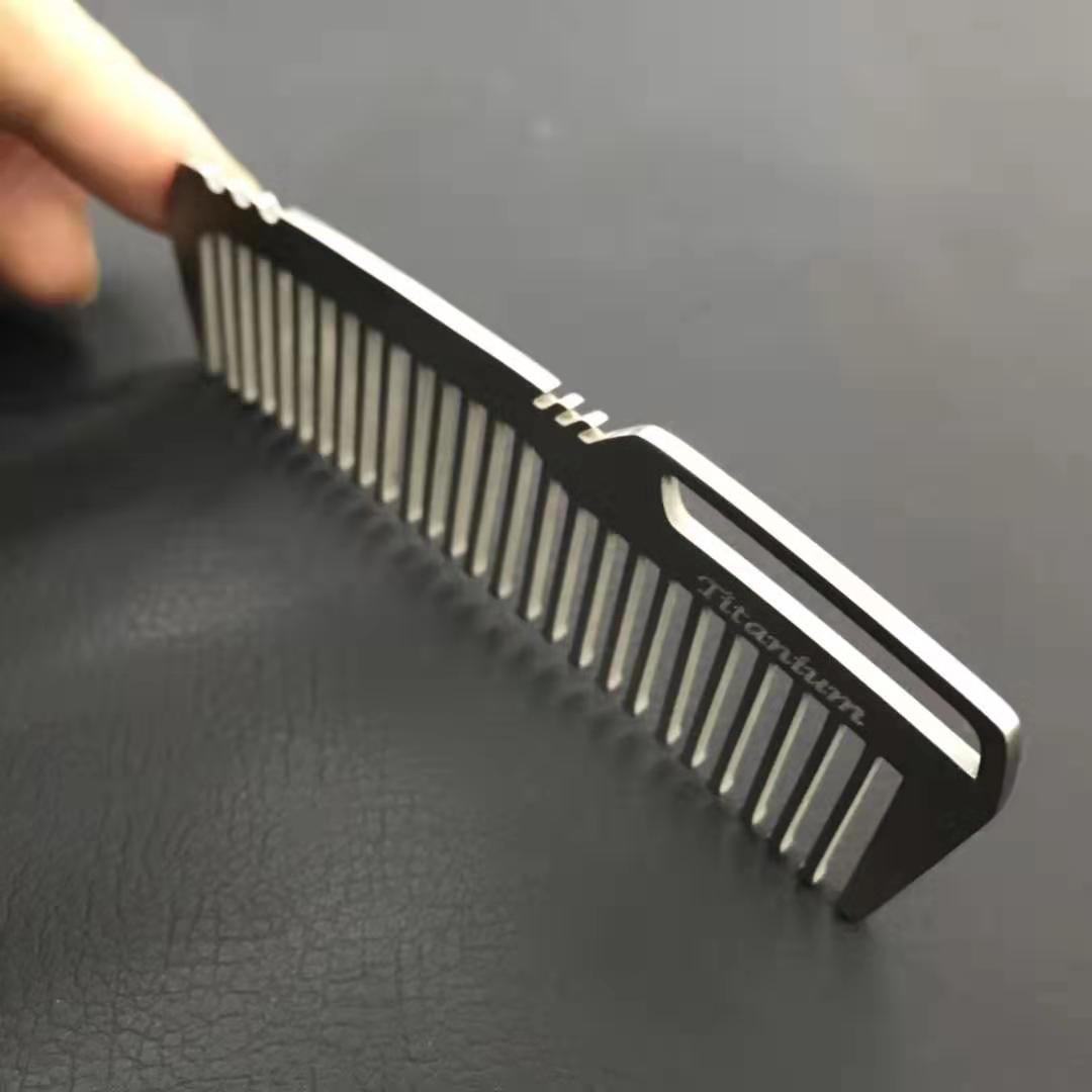 CNEDC Mini Portable Titanium Alloy Comb For Men And Women Hair Cutting ...