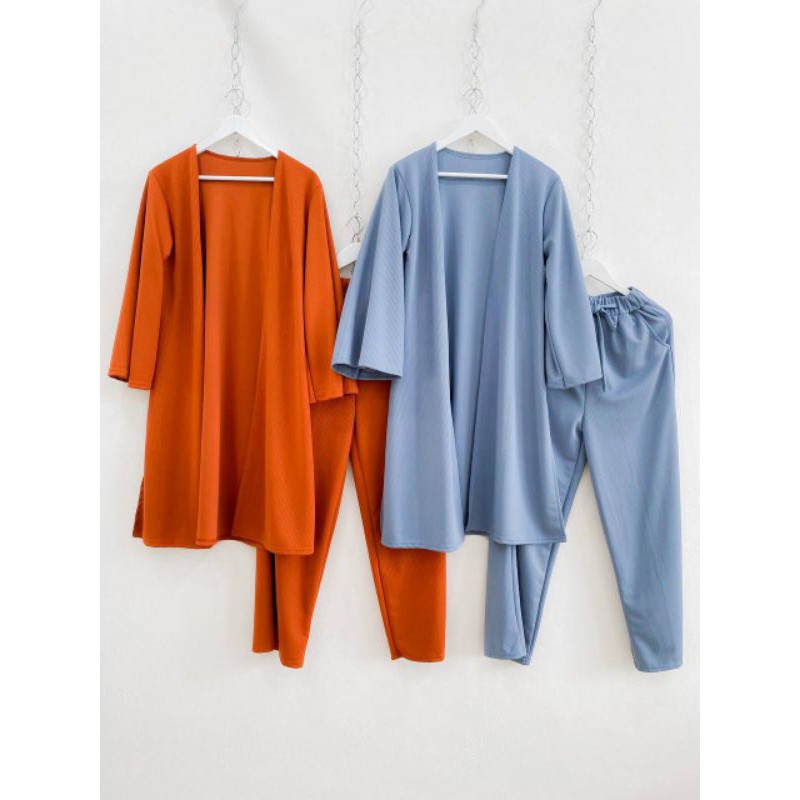 Nazua Outer Set ชุดเครื่องสําอางสําหรับแต่งหน้า - amahijab_colection.th ...