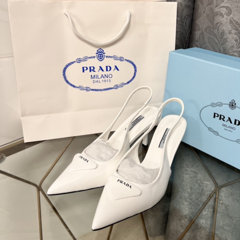 Parda รองเท้าส้นสูง 7 ซม. หัวเข็มขัด ทรงสามเหลี่ยม เซ็กซี่ สีขาว แฟชั่น ...
