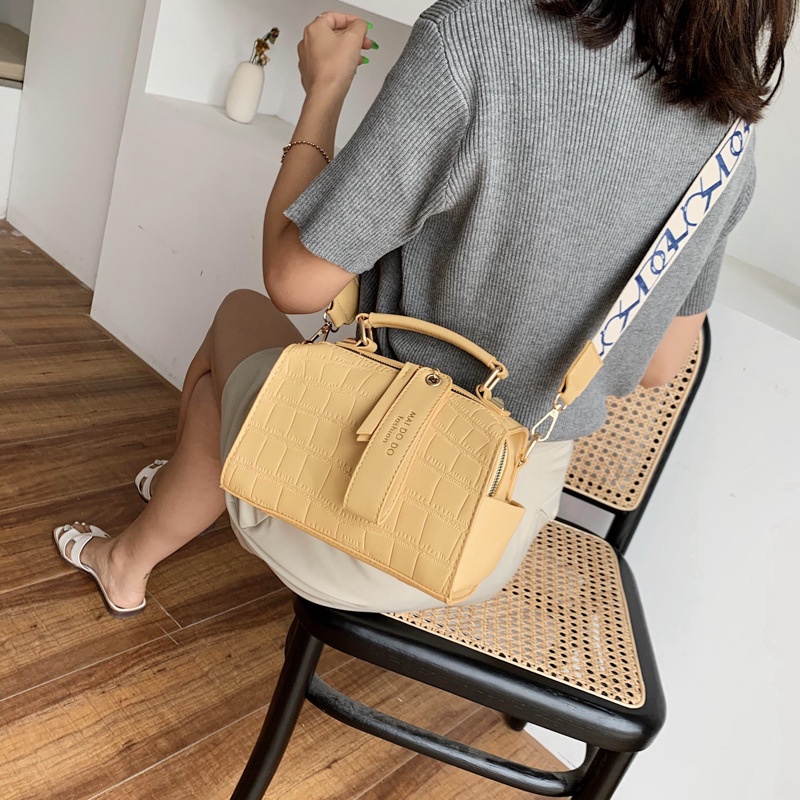 Lina Texture กระเป๋าสะพายไหล่ อินเทรนด์ แฟชั่นเกาหลี สําหรับผู้หญิง ...