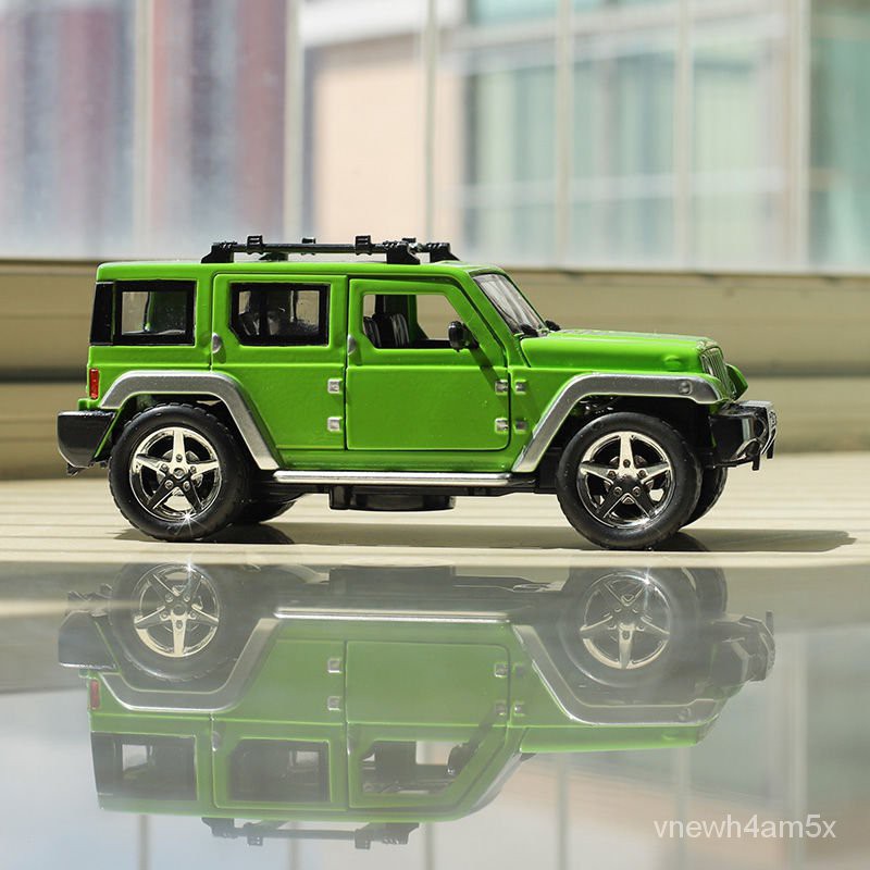 1:32 Scale Diecast Alloy Metal Luxury SUV Car Model For Jee Wrangler ...