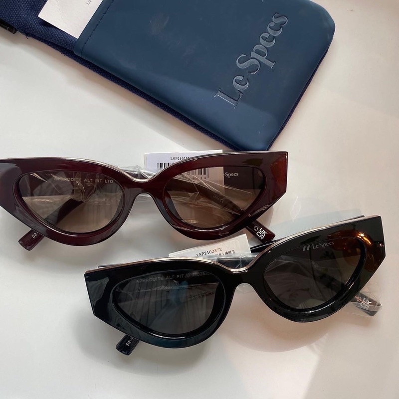 พร้อมส่ง LE SPECS new APHRODITE ALT FIT - girlboss.stuff - ThaiPick