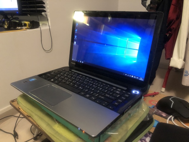 Toshiba satellite S40t-A มือสอง - 123456big - ThaiPick