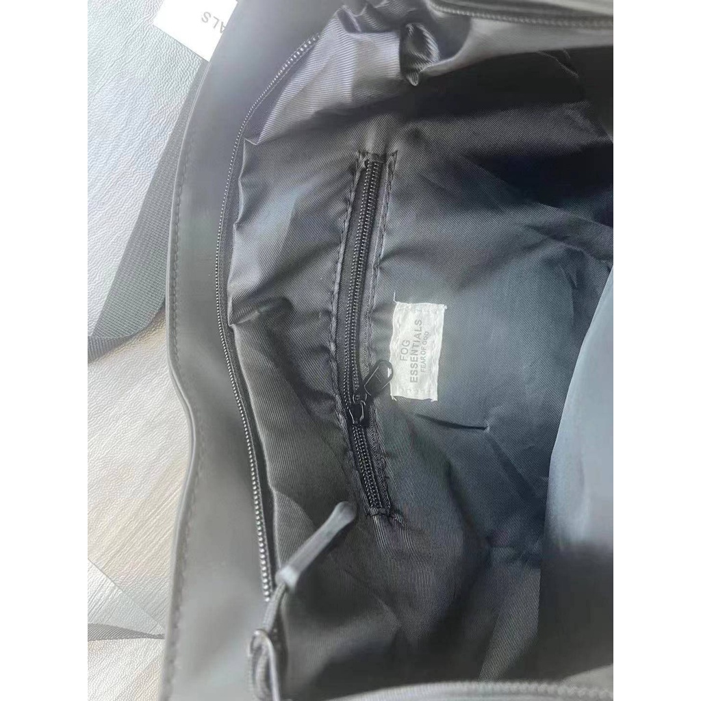 พร้อมส่ง Essential X FOG tote bag กระเป๋าถือ ทรง tote แบรนด์เฟียร์ออฟ ...