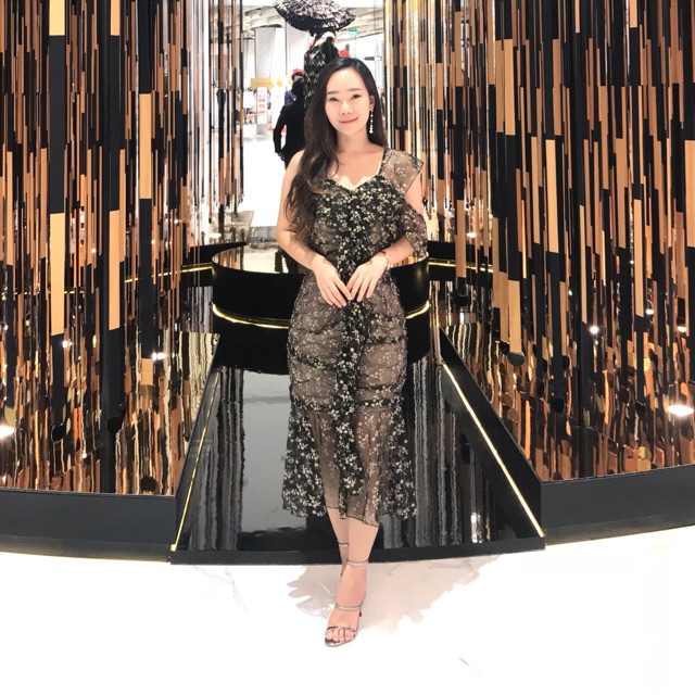 เดรสสไตล์ self portrait | Shopee Thailand