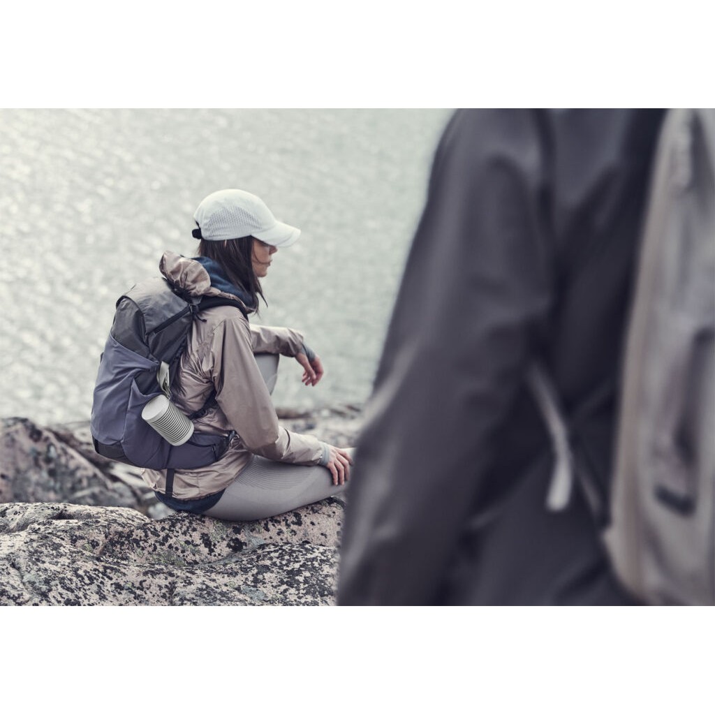 Bang Olufsen (BO) ลำโพง Bluetooth speaker รุ่น Beosound Explore - Grey ...