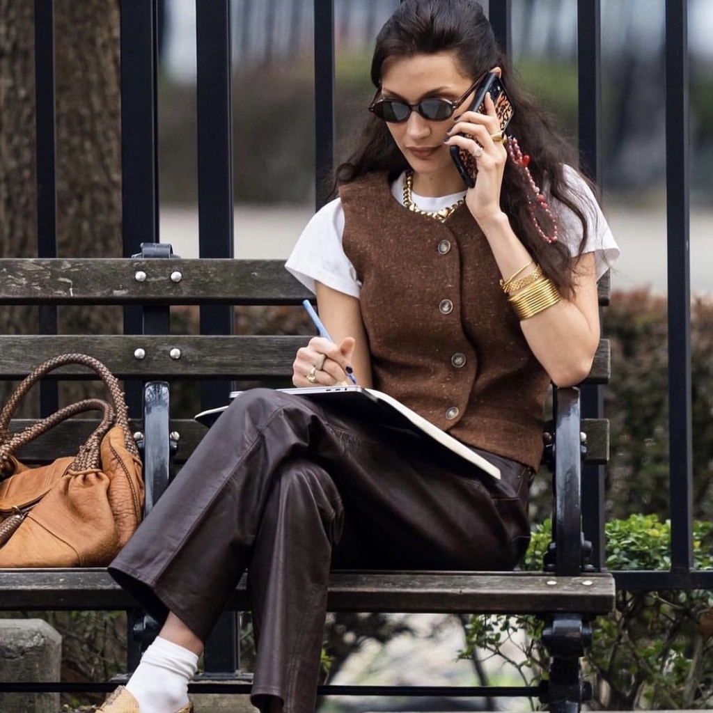 พร้อมส่ง String Ting Strawberry Sundae Wristlet Phone Strap ของแท้ 100% ...