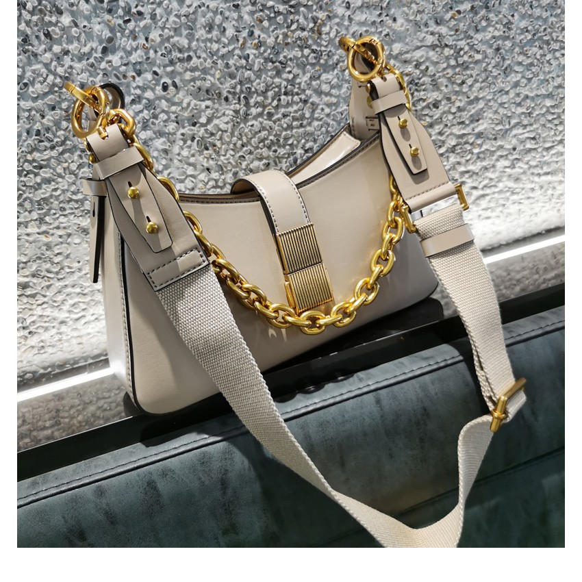 Charles keith2021 summer new product ck2-20781463 womens remolded metal ...