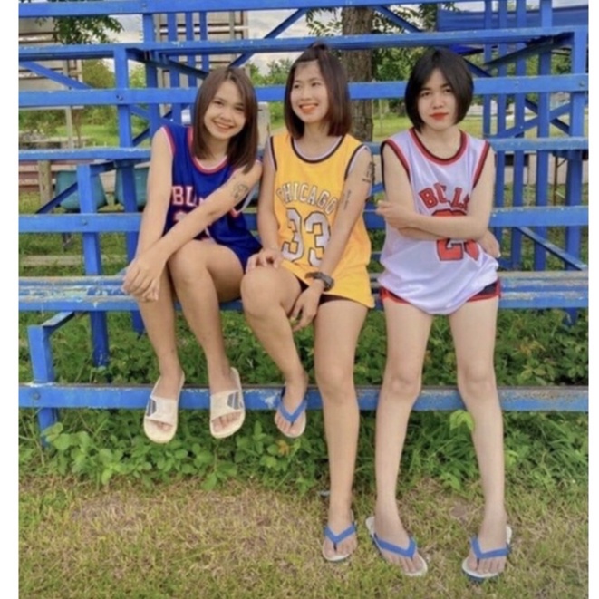 เสื้อบาส ชายหญิง ฟรีไซส์ SMLXL ใส่ได้ ทรงโอเว่อร์ไซส์ตัวใหญ่ (รอบอกยืดได้ถึง 36-42 ยาว 29 ...