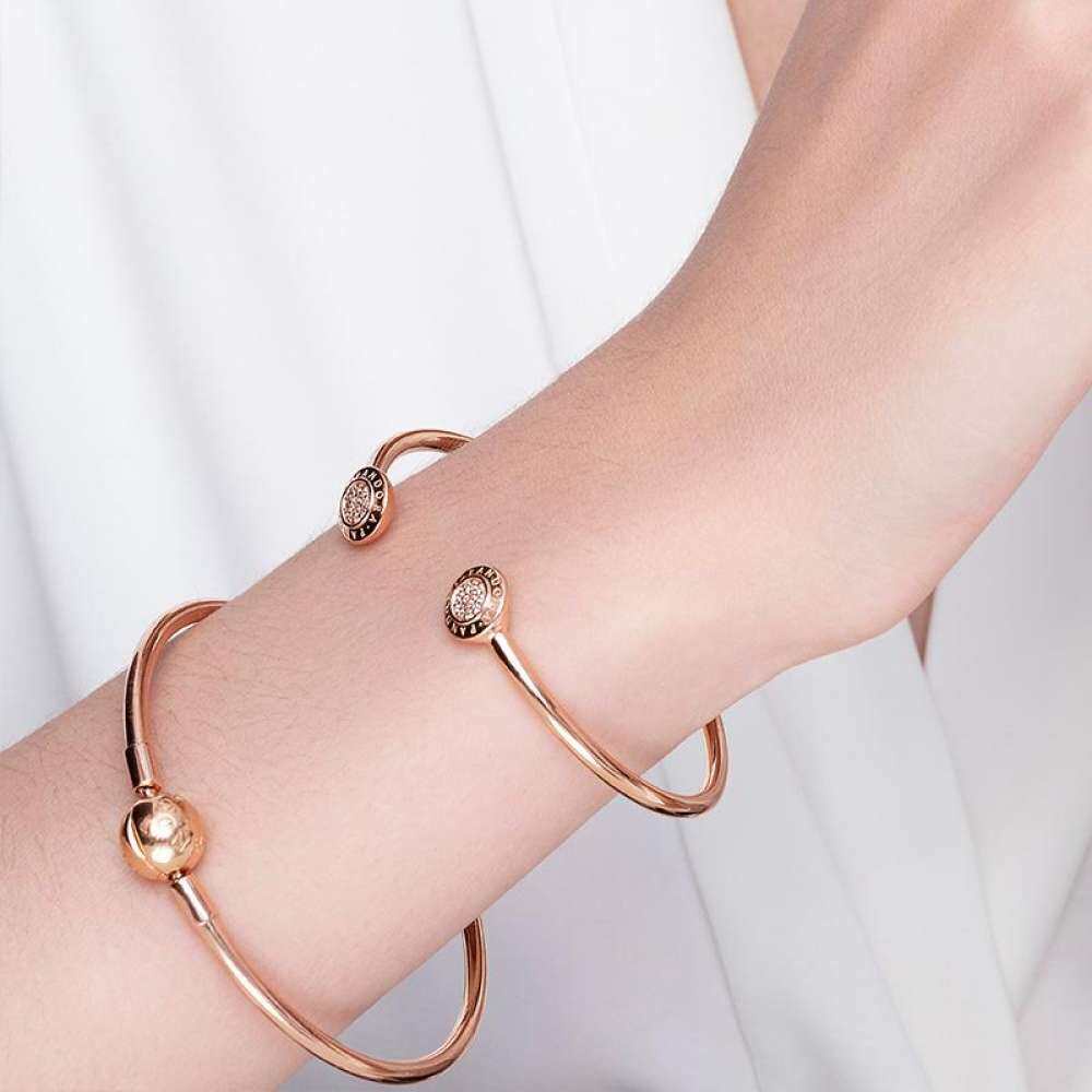 สร้อยข้อมือแพนดอร่าโรสโกลด์ Pandora bracelet Rose Gold Moments Classic ...