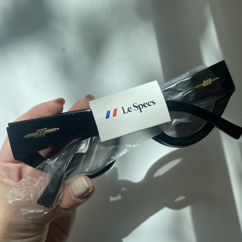 พร้อมส่ง LE SPECS new APHRODITE ALT FIT - girlboss.stuff - ThaiPick