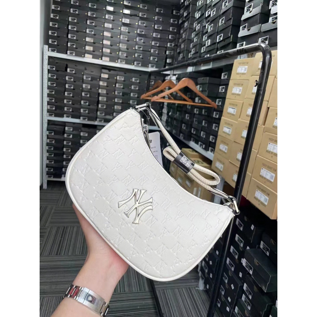 จัดส่งจากกรุงเทพแท้ MLB bag NY handbag PU กระเป๋าสะพายไหล่ Underarm bag ...