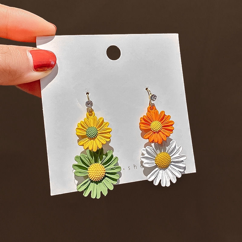 2020 Nian ย่อหน้า Multicolor ดอกไม้ต่างหูอารมณ์หวาน Little Daisy ต่างหู ...