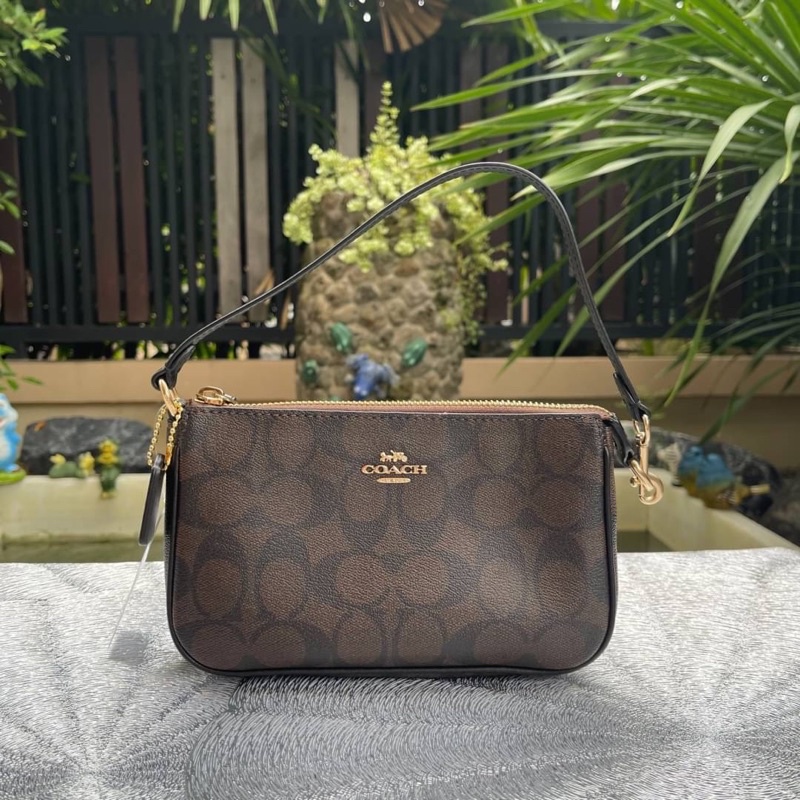 พร้อมส่ง แท้ NOLITA 19 IN SIGNATURE CANVAS COACH Mini pouch ...