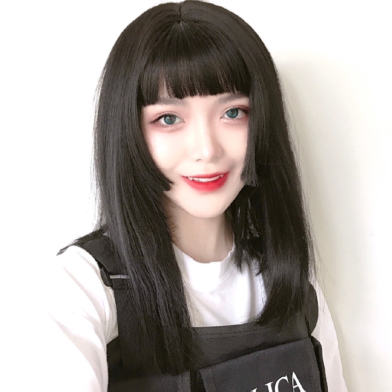 Two tiktok hair princess, cut the fake bangs, lovely face, red and ...