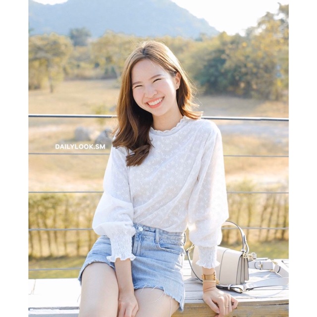 เสื้อลูกไม้แขนยาว DAILYLOOK.SM | Shopee Thailand