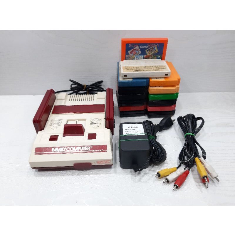 (พร้อมส่ง) รุ่นใหม่ เครื่องเล่นเกมส์ เกมส์กดหน้าจอสี 268 In 1 Famicom ...