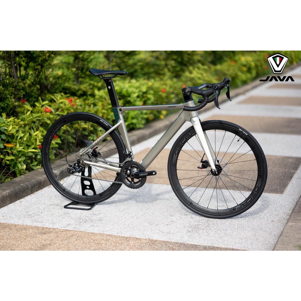 พร้อมของแถม จักรยานเสือหมอบ JAVA SILURO6 SORA 18sp. เสือหมอบแอโร่ - ritbikeplus - ThaiPick