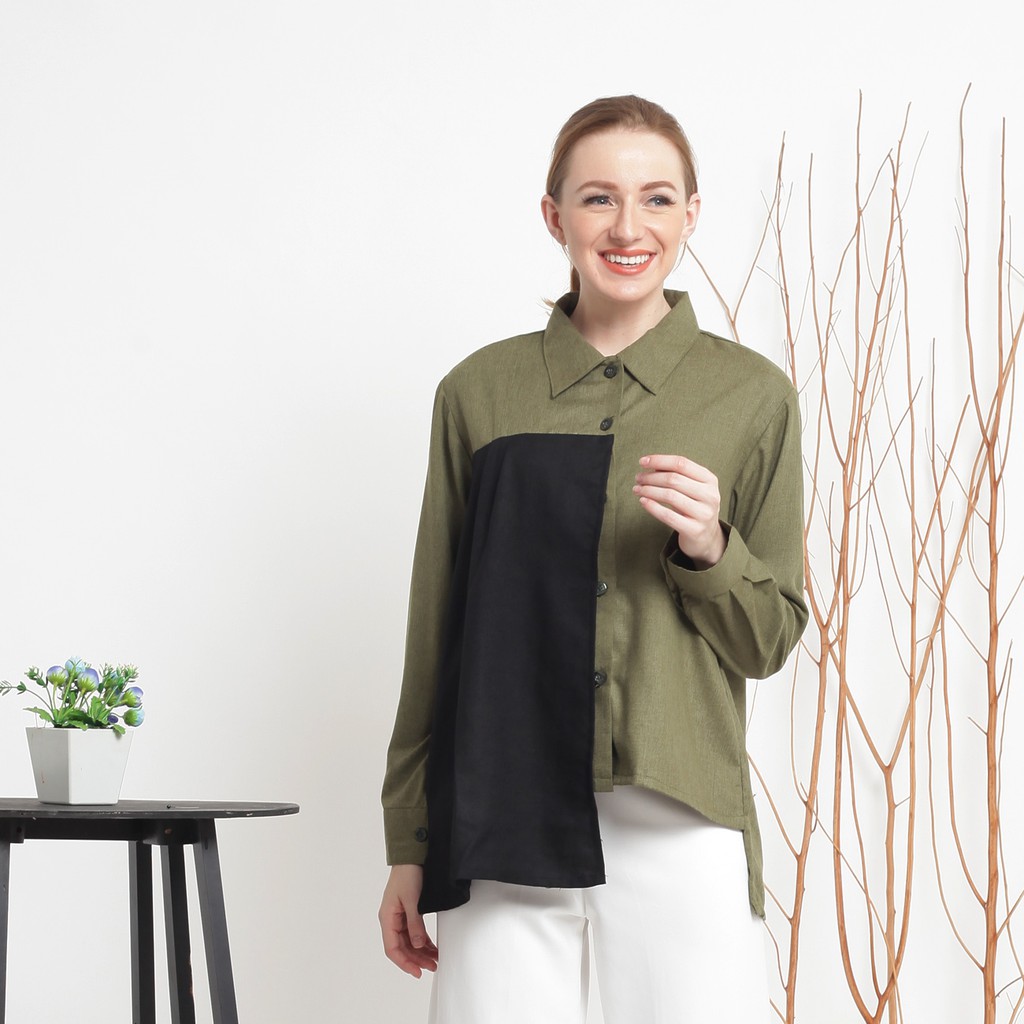 เสื้อเชิ้ต Blusha Bergenia สําหรับสตรี - batik_dirga.th - ThaiPick
