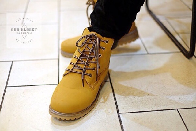 สต็อกใกล้หมด พร้อมส่ง แล้ว ส่งด่วนUnisex booth shoe รองเท้ารุ่น Martin ...