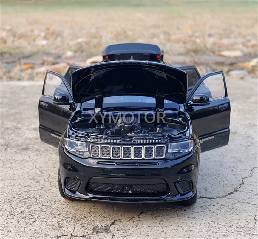 132 JKM For Jee Grand Cherokee Trackhawk WhiteBlackRed Diecast Model ...
